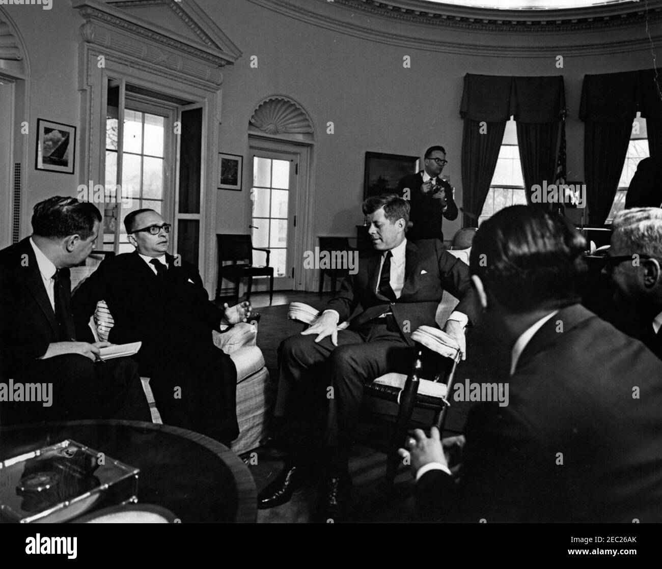 1960s united states man stands hi-res stock photography and images - Alamy