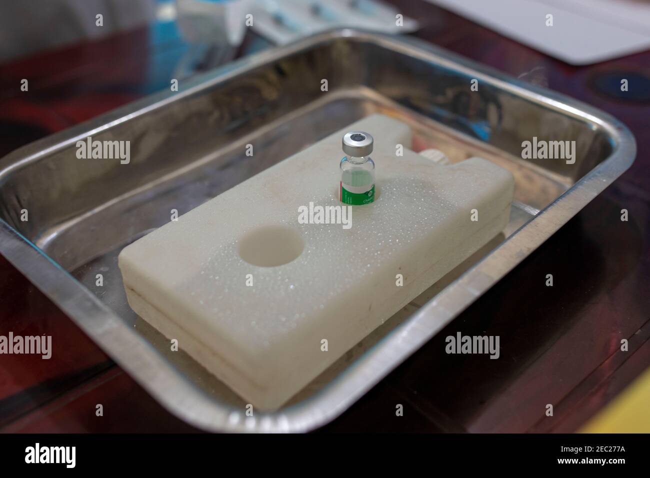 Covid 19 vaccine storage hi-res stock photography and images - Alamy