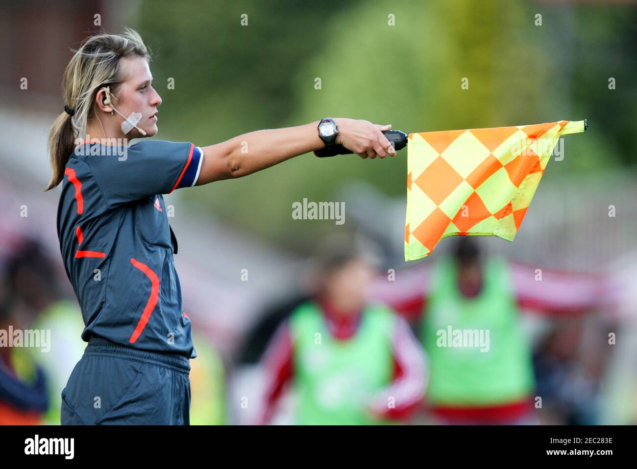 Lineswoman High Resolution Stock Photography and Images - Alamy