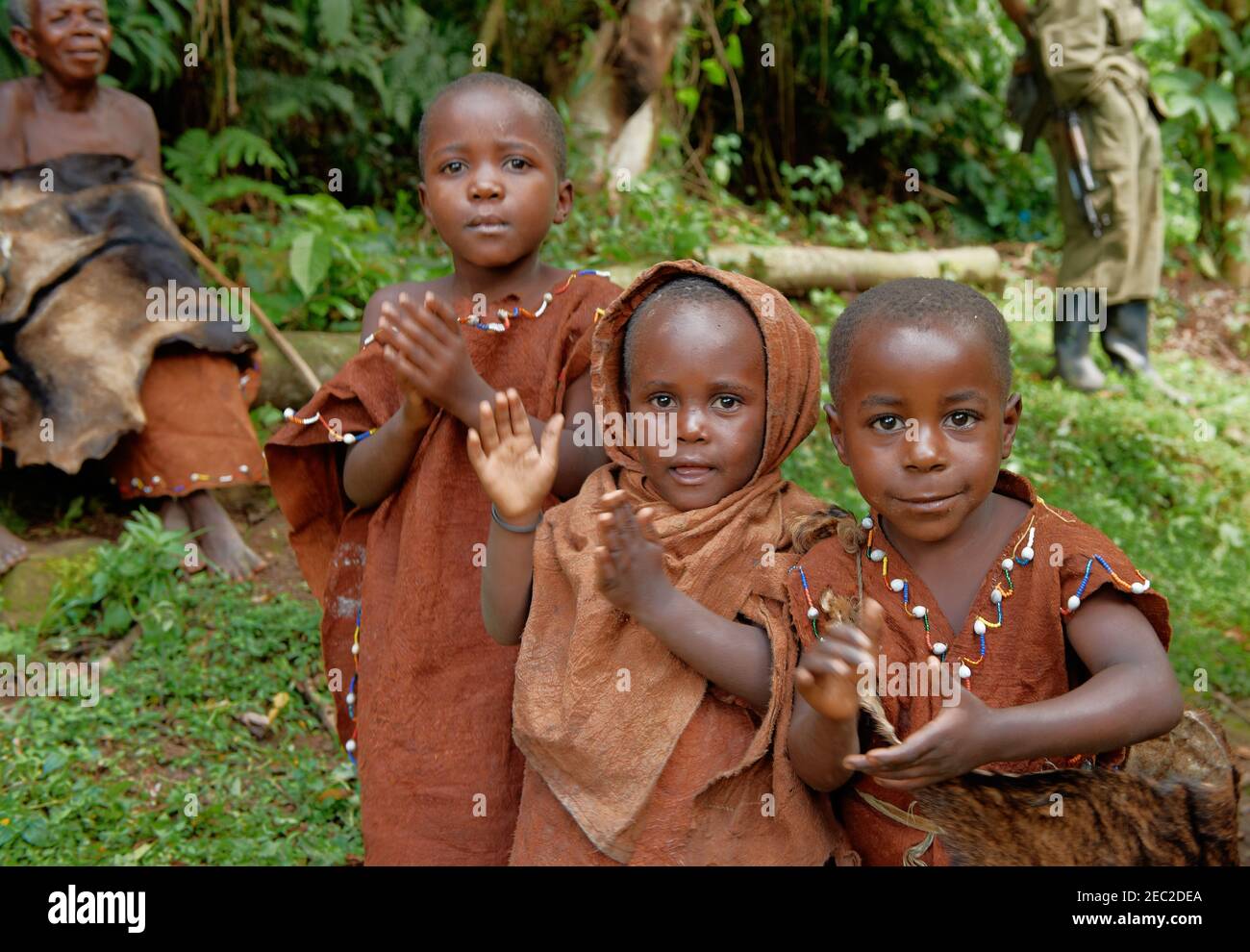 Batwa Pygmies, Bwindi Impenetrable National Park, Uganda, Africa Stock ...