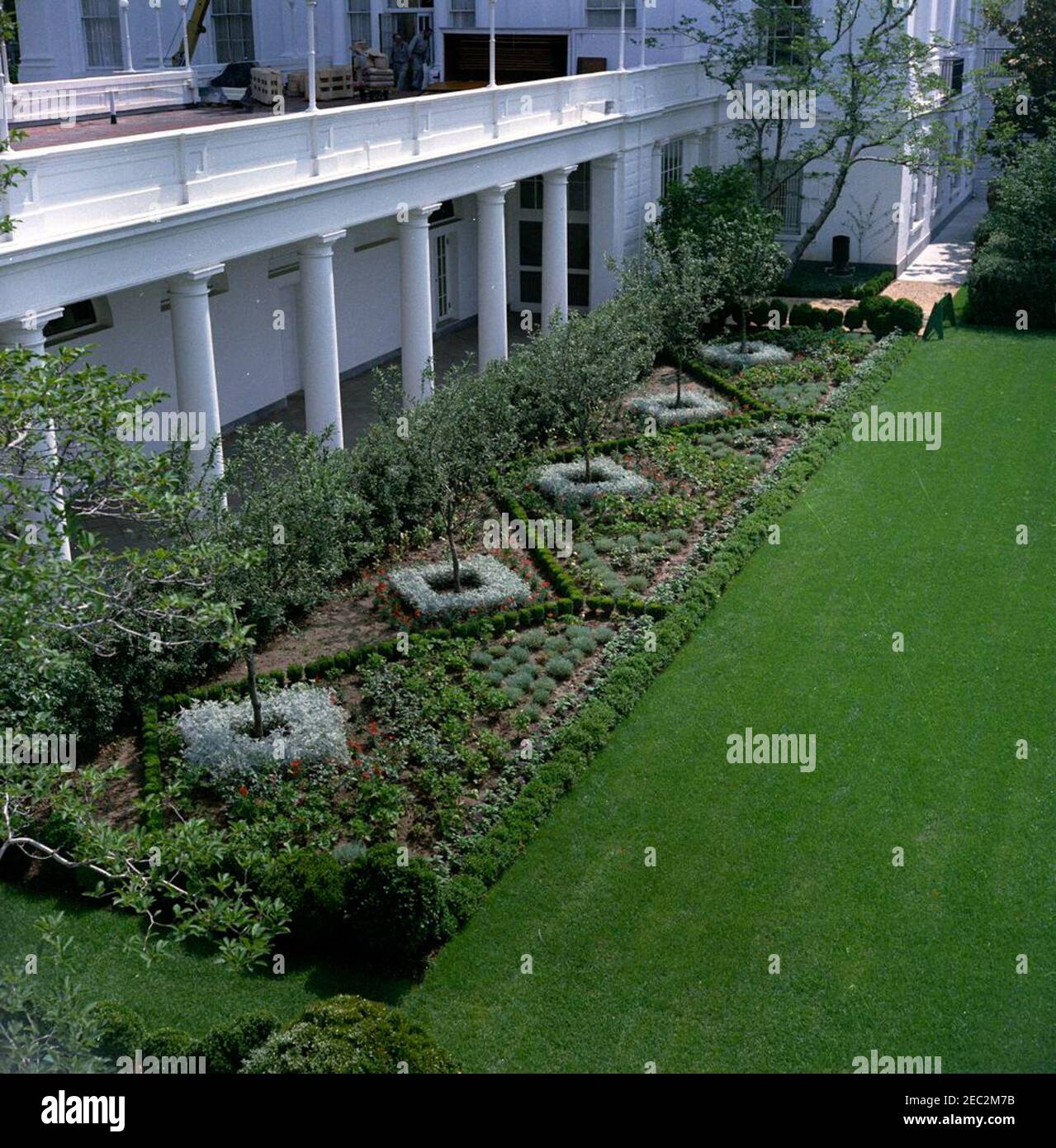 Rose Garden. Rose Garden along the West Wing Colonnade viewed from ...