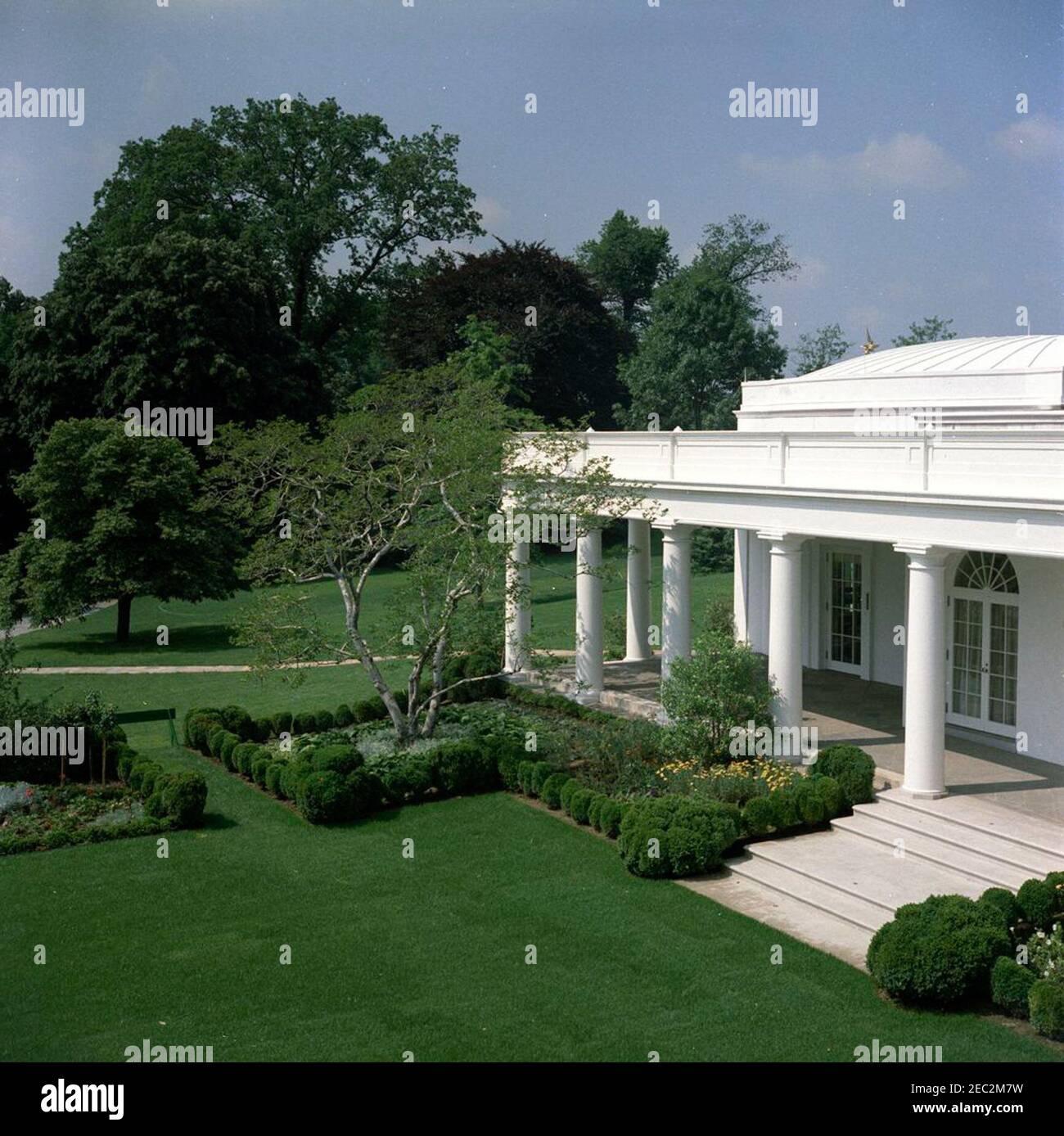 Rose Garden. View of the Rose Garden along the West Wing Colonnade ...