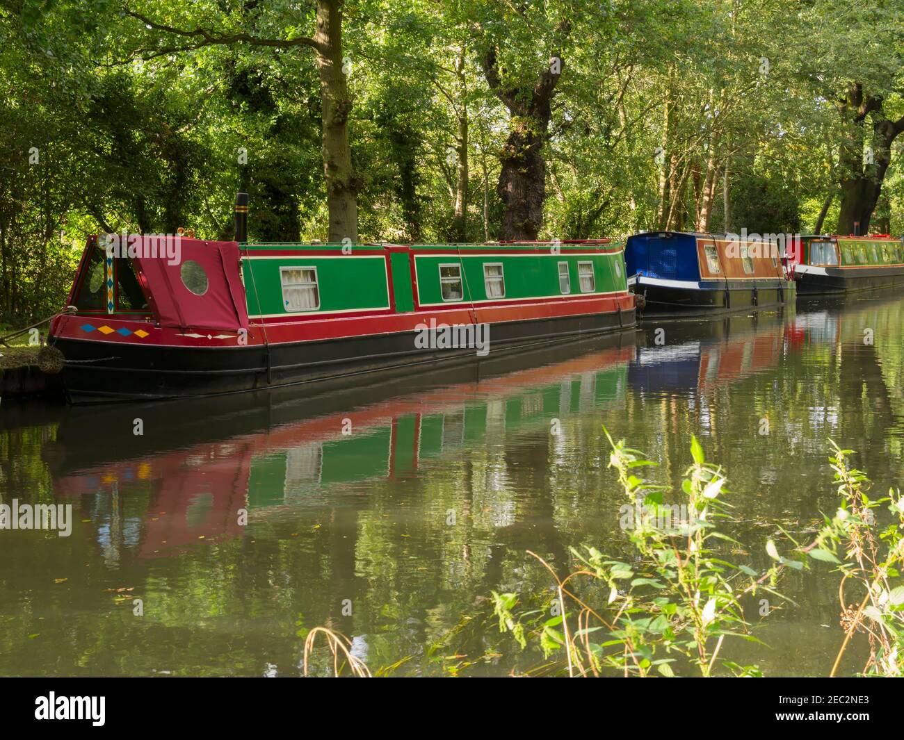 Narrowboat narrowboats hi-res stock photography and images - Alamy