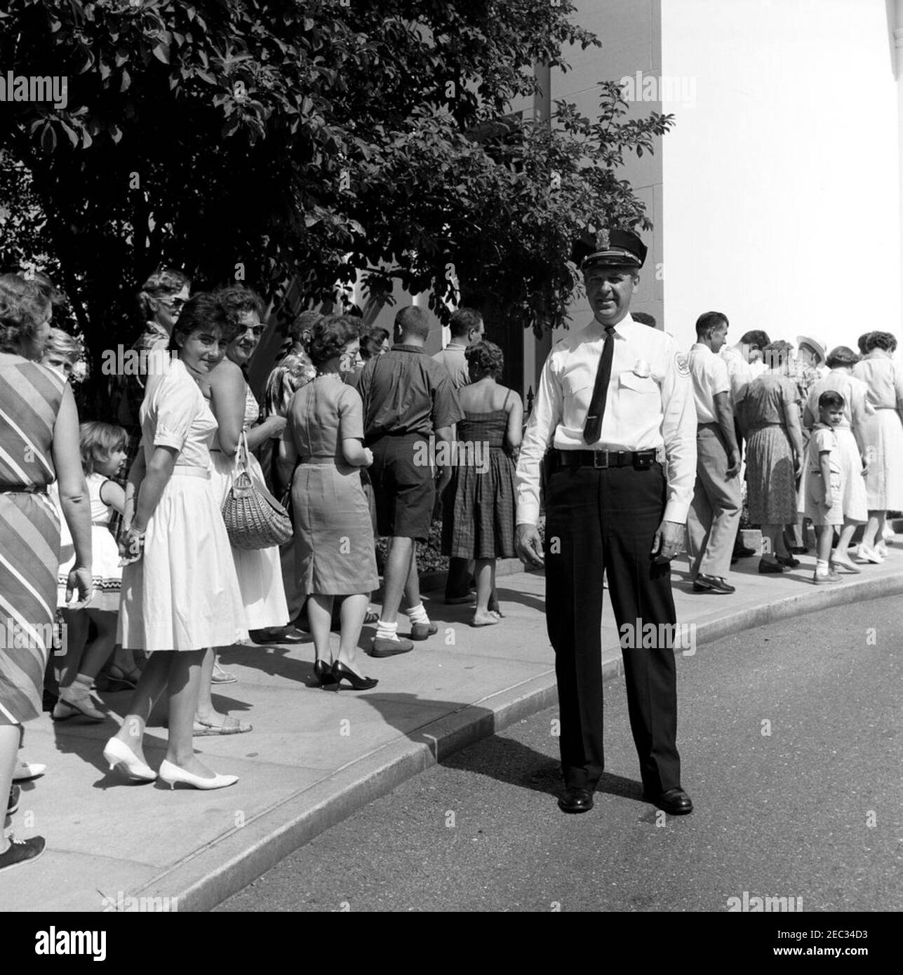 Washington d c officers entrance hi-res stock photography and images ...