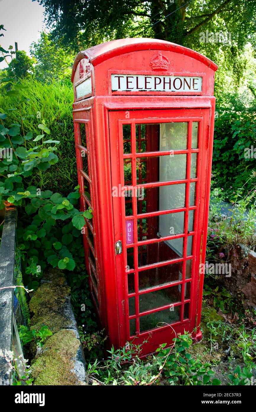 Traditional Red BT Telephone Box - Dartmoor, Devon Stock Photo - Alamy