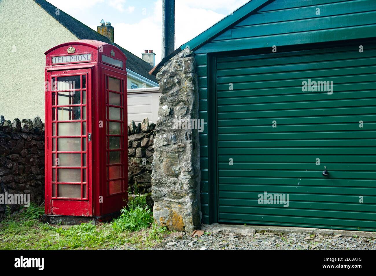 Traditional Red BT Telephone Box - Dartmoor, Devon Stock Photo - Alamy
