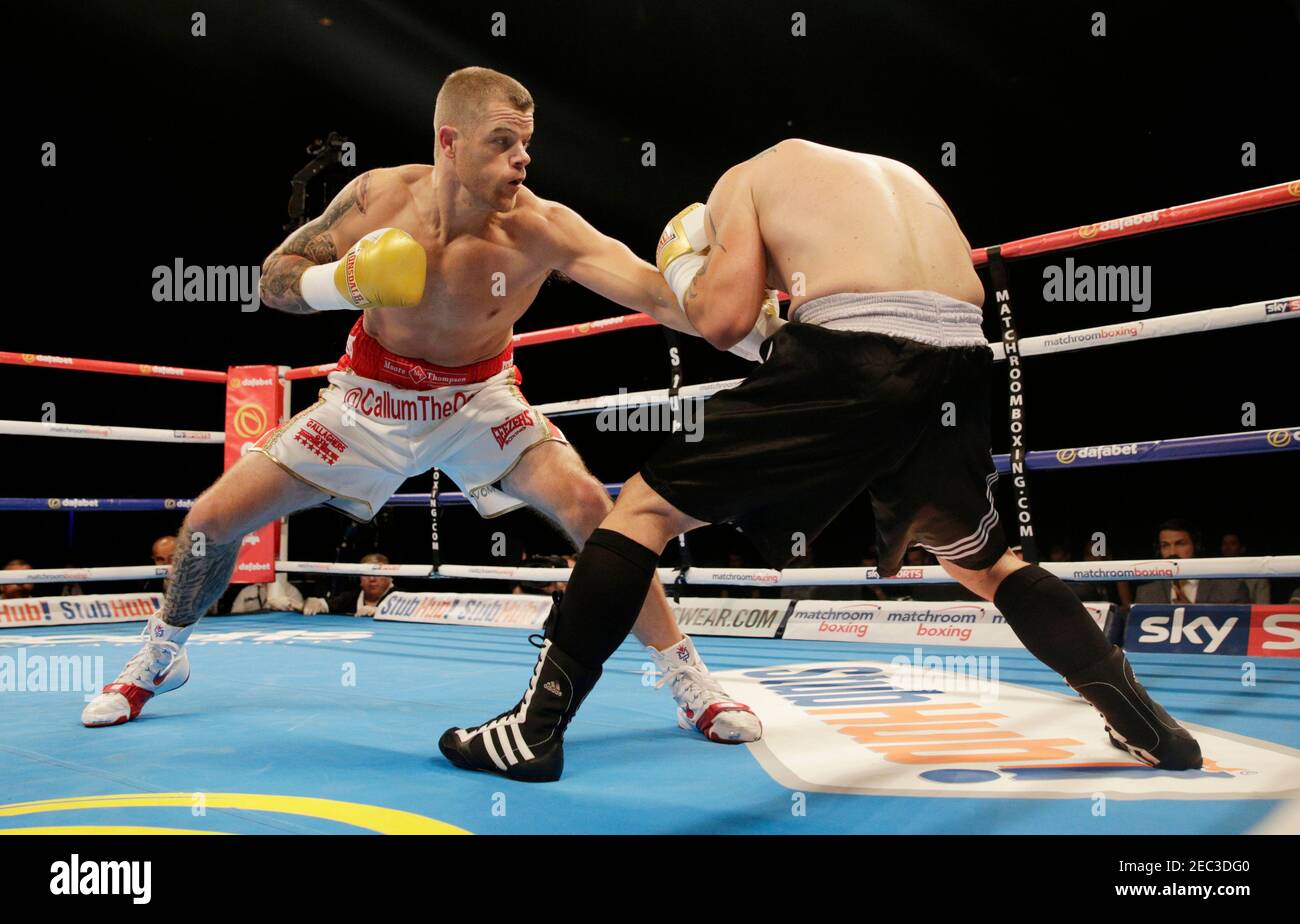 Light heavyweight boxing johnson hi-res stock photography and images ...