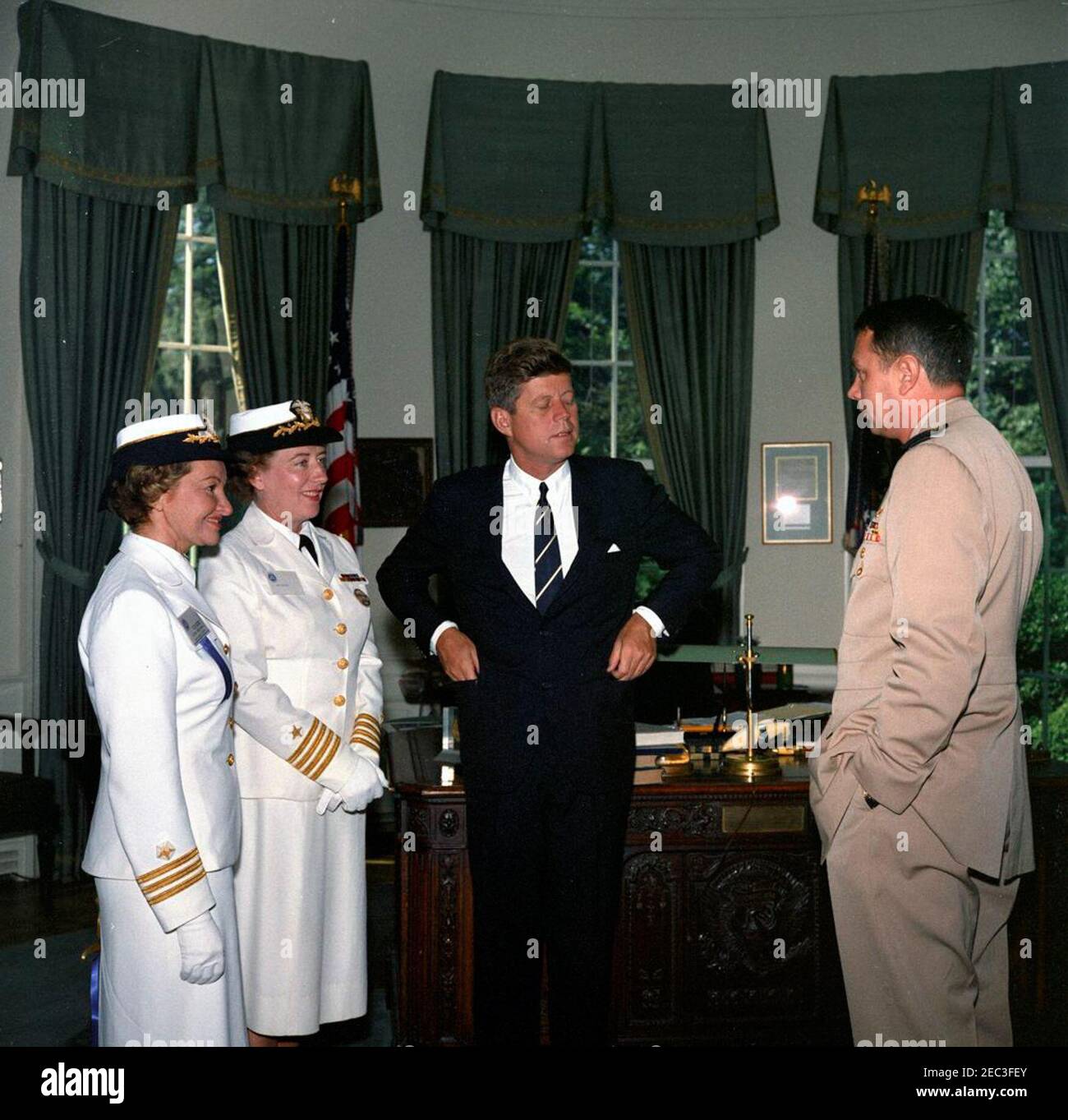 S t waves hi-res stock photography and images - Alamy