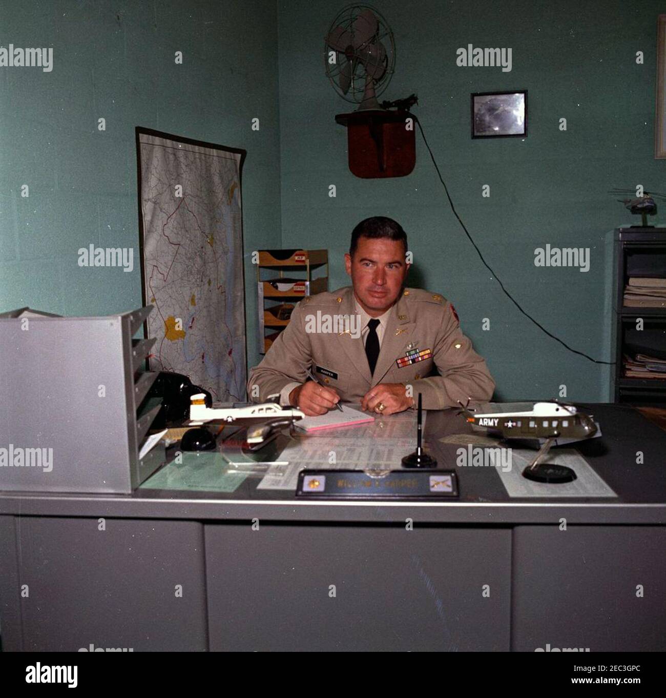 Army Presidential Flight crew portrait photo. Major William H. Harper ...