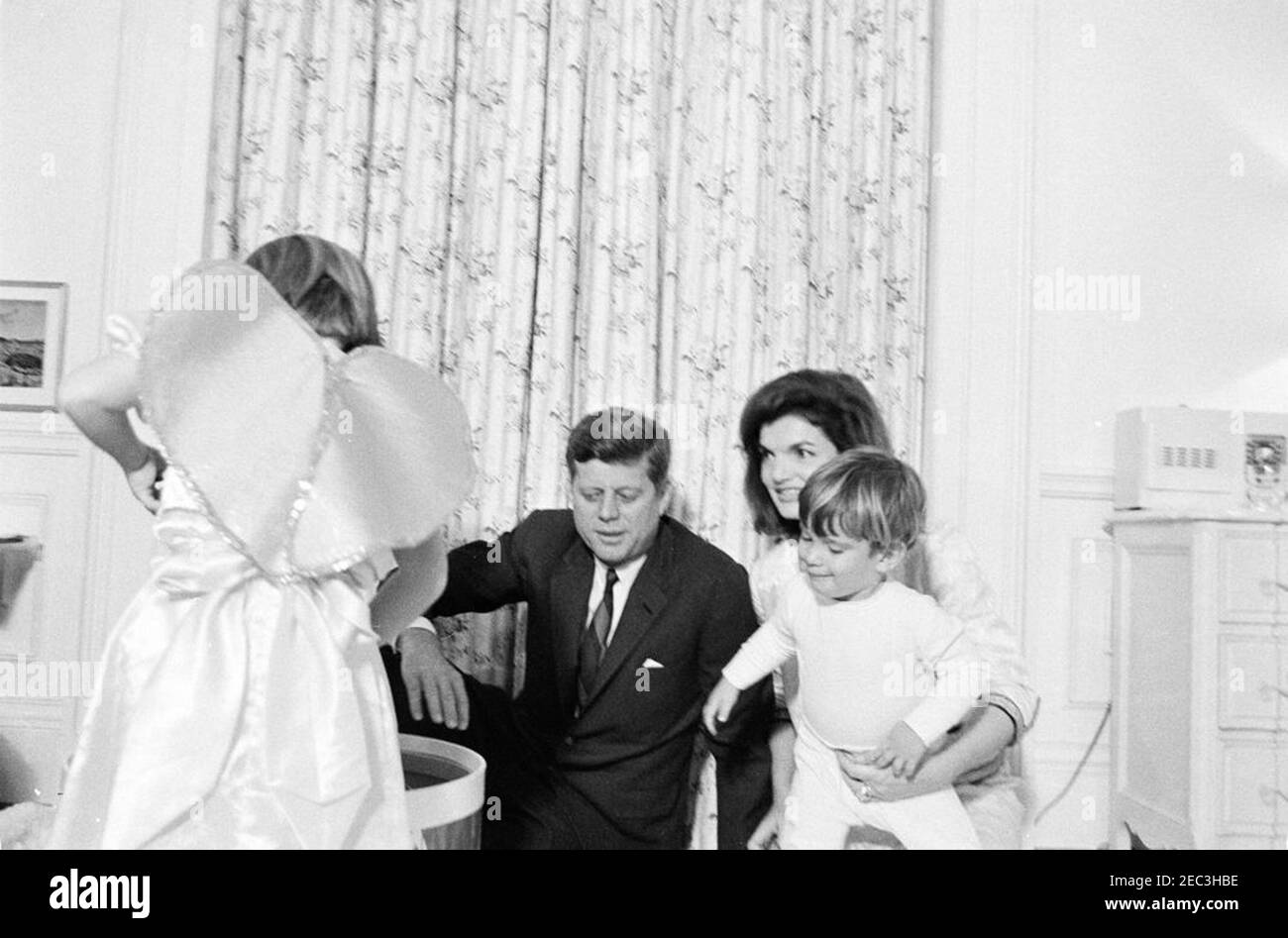 President Kennedy, First Lady Jacqueline Kennedy (JBK), and children in ...
