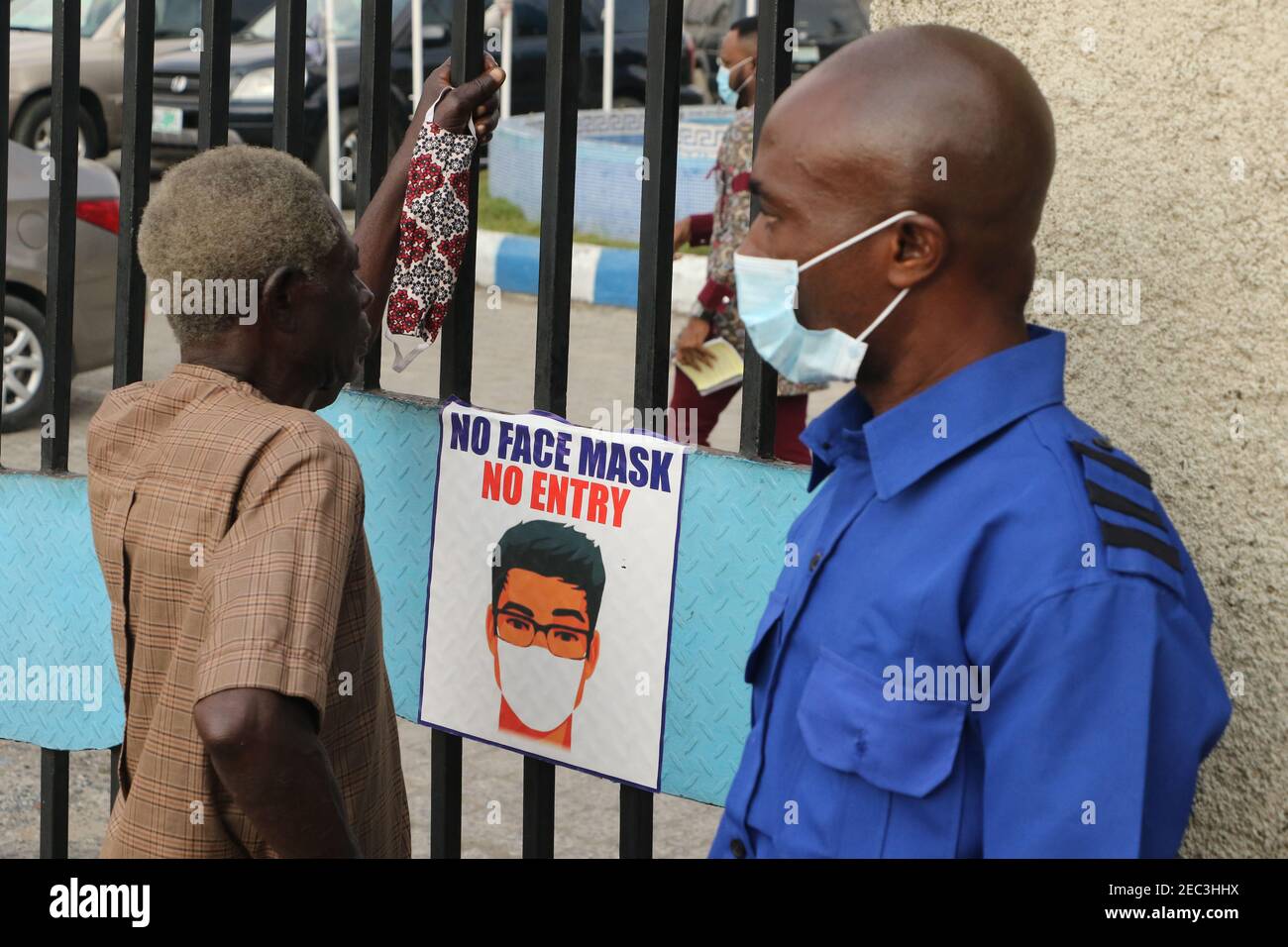 Personnel stand guard hi-res stock photography and images - Alamy