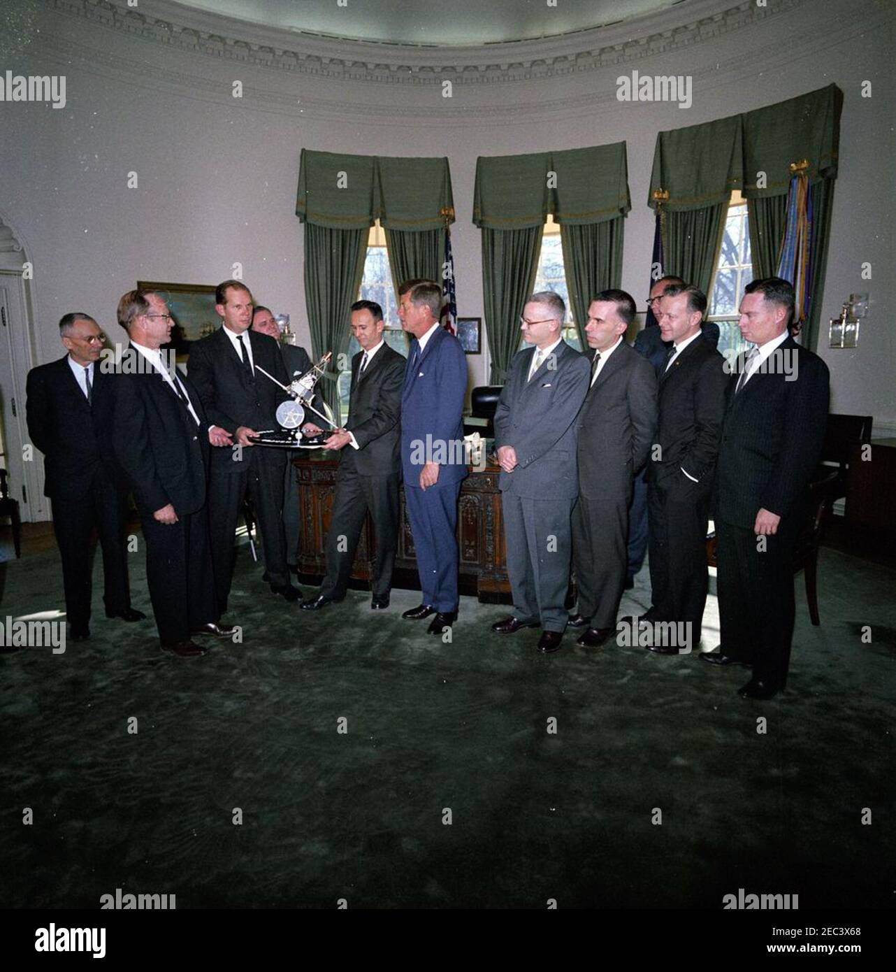 William pickering and nasa hi-res stock photography and images - Alamy