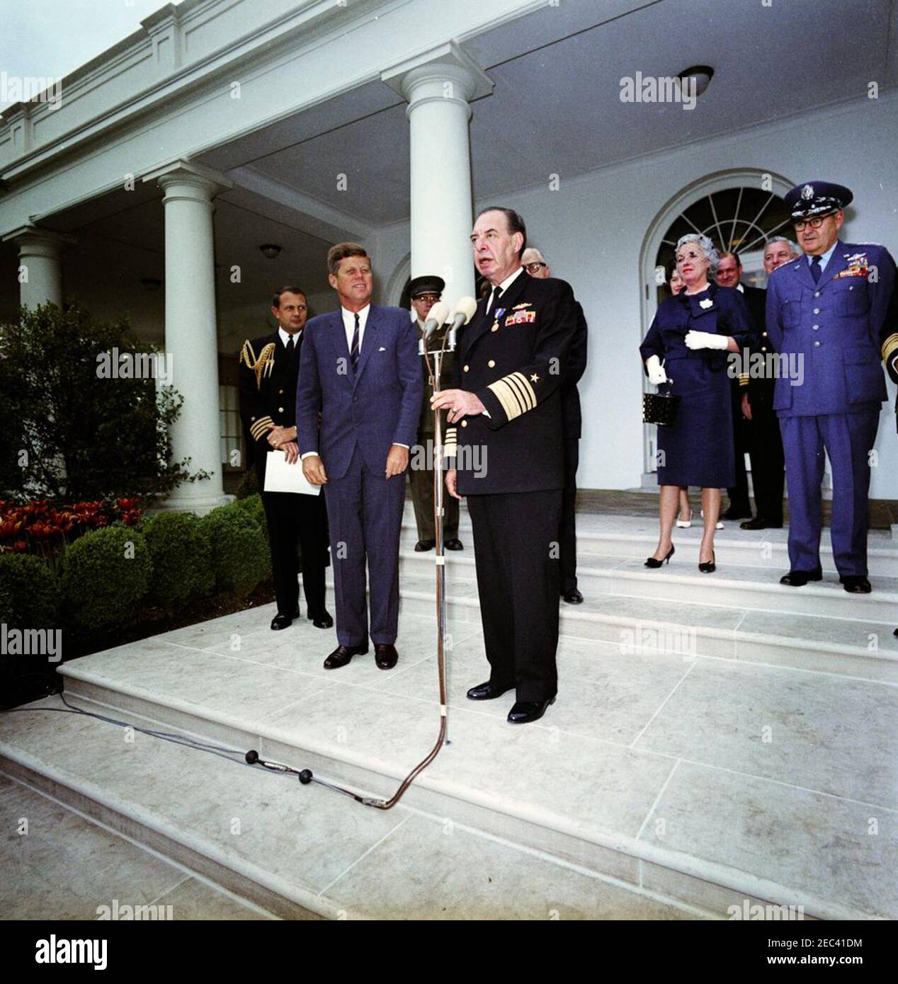 Curtis lemay kennedy hi-res stock photography and images - Alamy