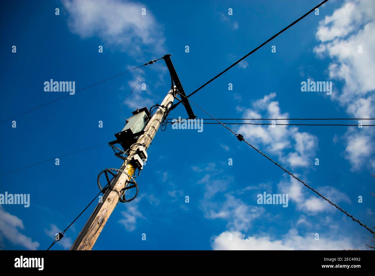 Electricity box electricity pylon hi-res stock photography and images ...