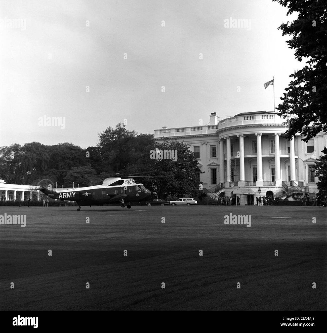 Route 9 new jersey Black and White Stock Photos & Images - Alamy