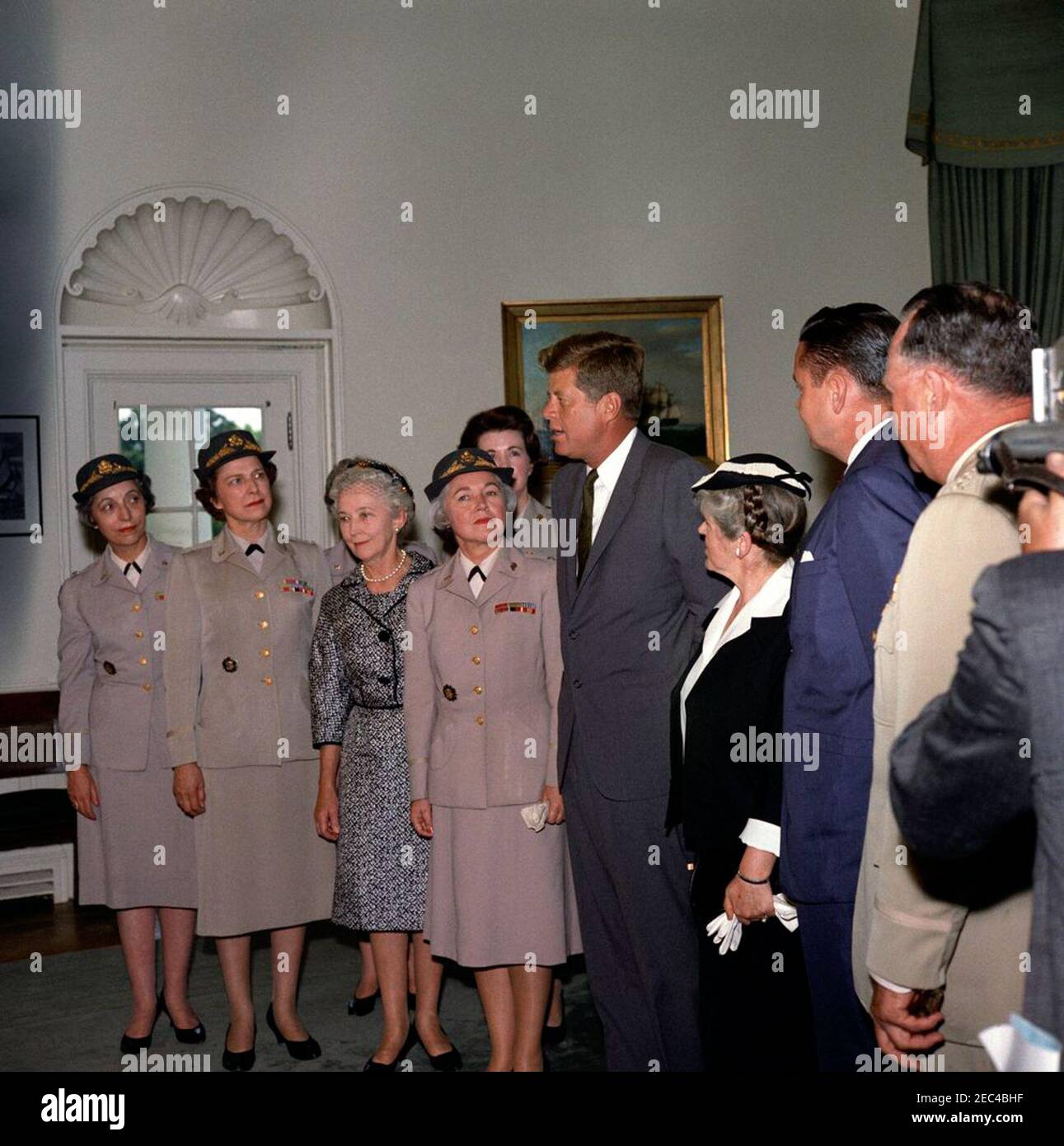 Visit of representatives of the Womenu0027s Army Corps regarding 20th ...