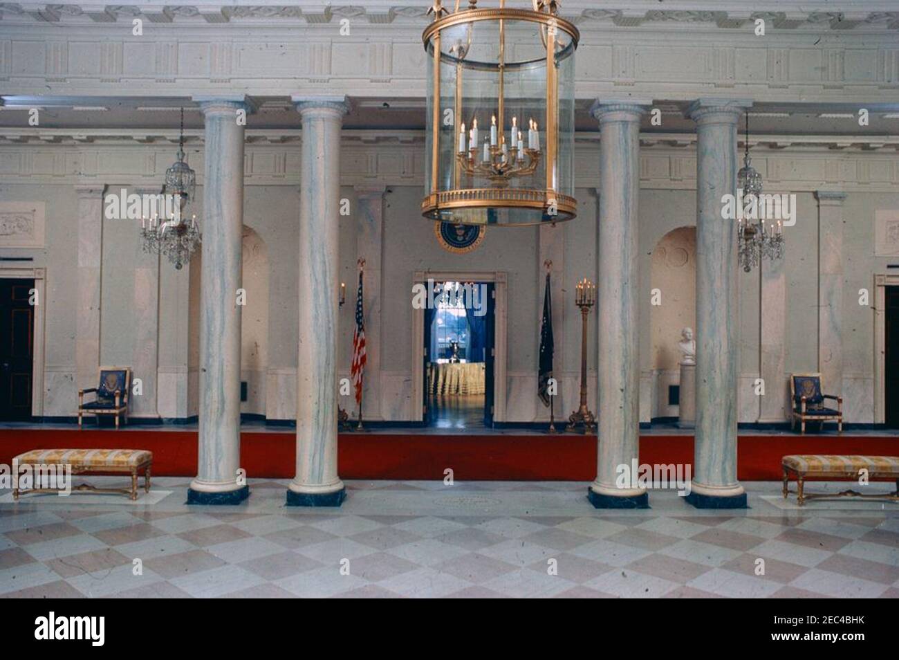 White House Rooms: Oval Office, Cross Hall, East Room, China Room ...