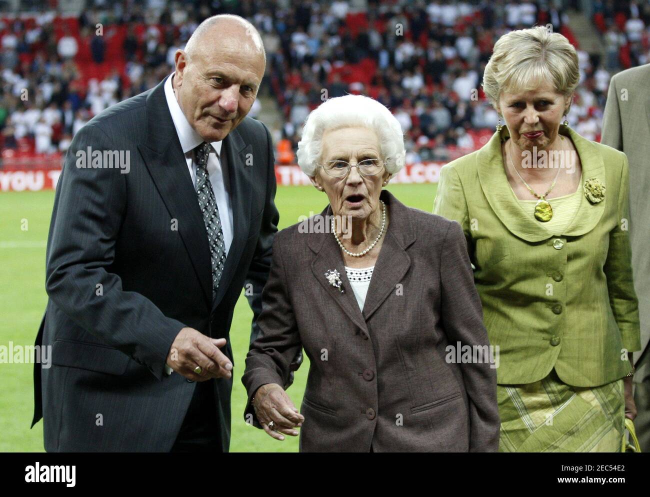 Harold shepherdson and alf ramsey hi-res stock photography and images ...