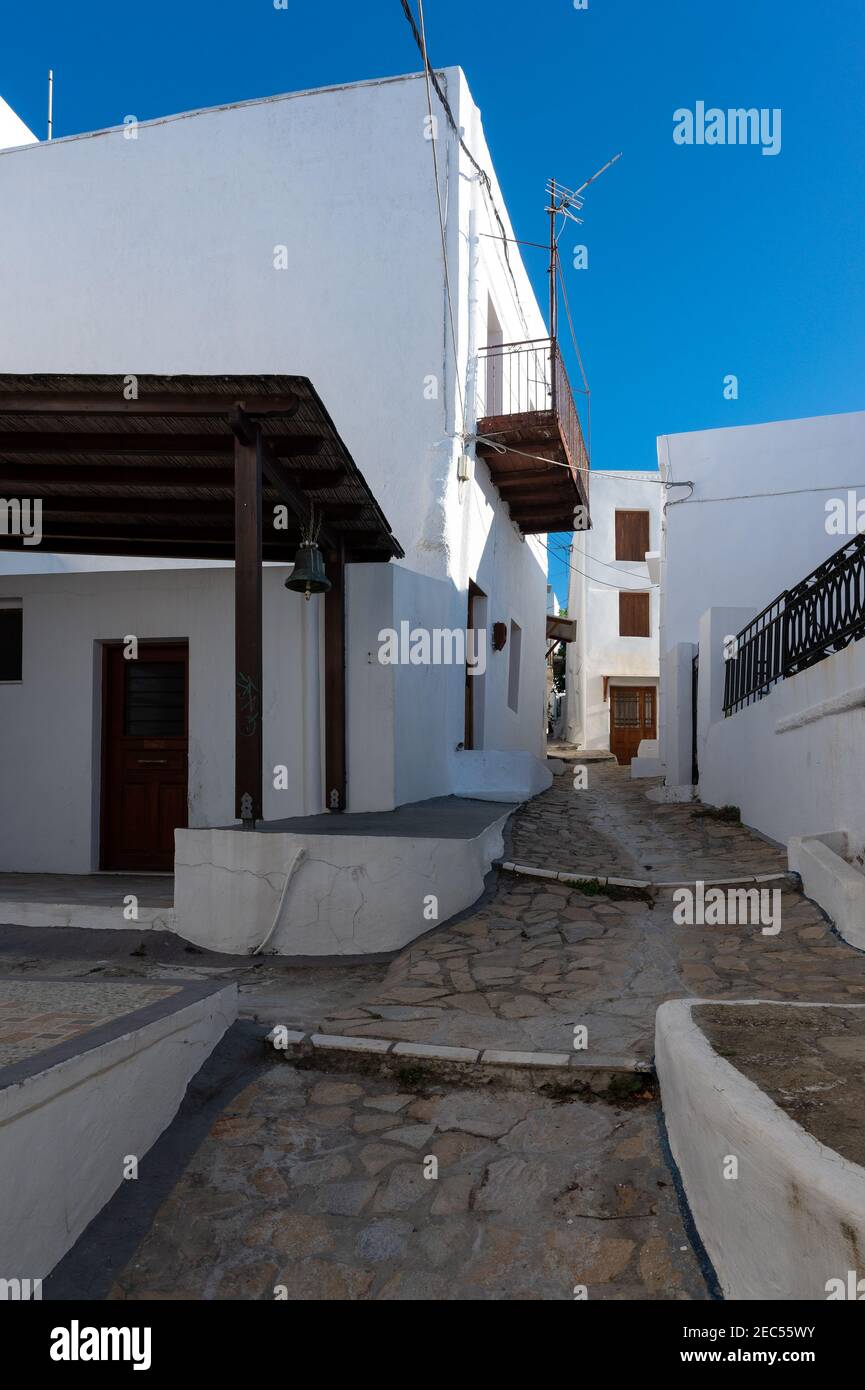 Buildings and narrow street of traditional architecture in Skyros ...