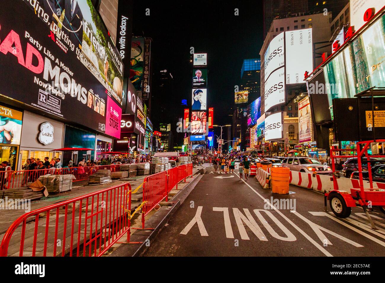 Night traffic at Times Square looking north with the construction site ...