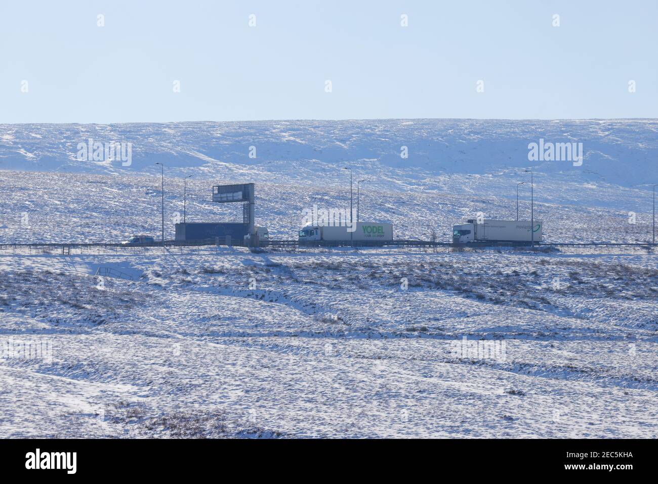 The highest motorway in the UK. The M62 motorway on the border of ...