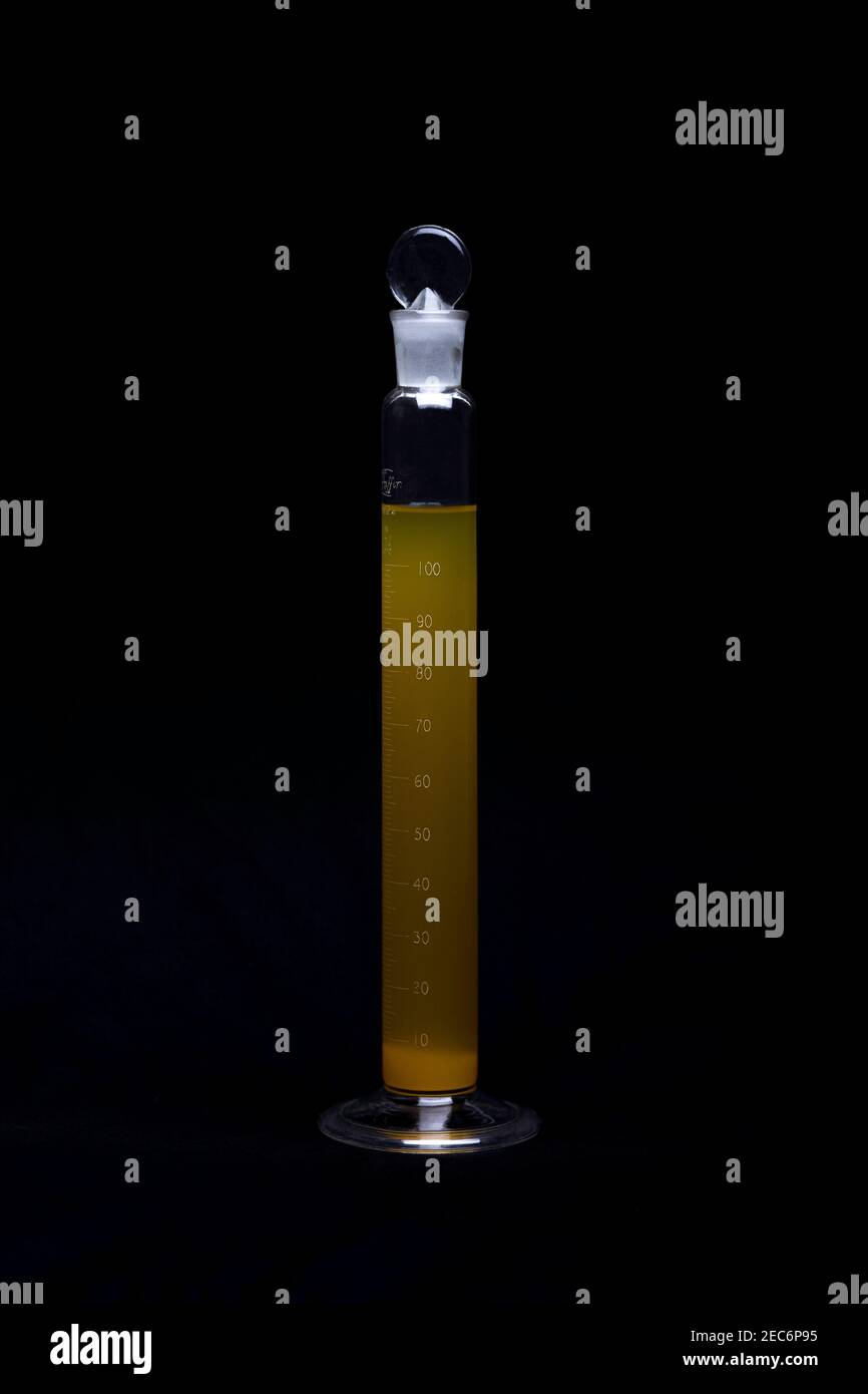 Pharmaceutical phial hi-res stock photography and images - Alamy