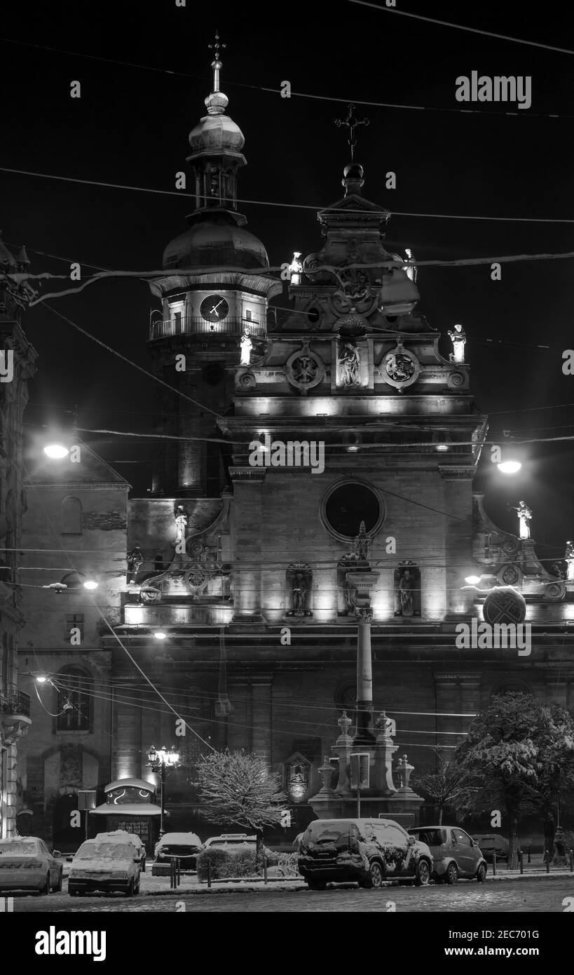 Monotone architecture hi-res stock photography and images - Alamy