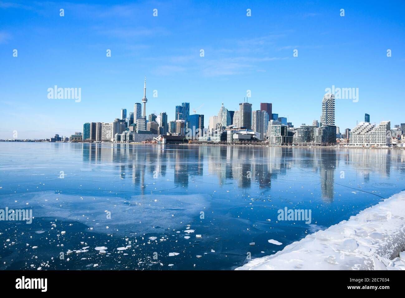 Polson pier hi-res stock photography and images - Alamy