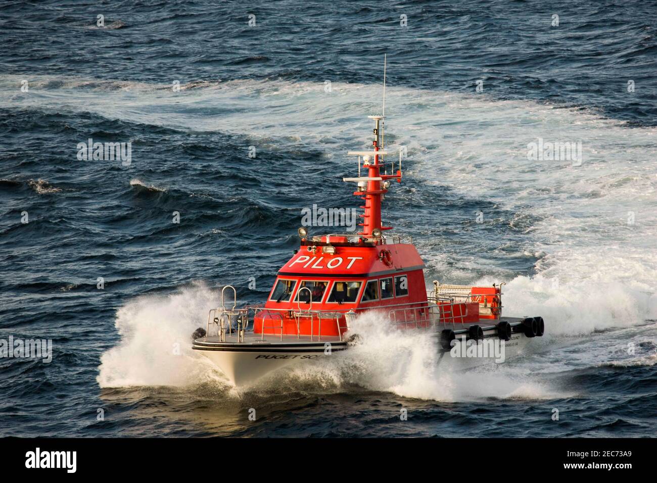 Liner and pilot boat hi-res stock photography and images - Alamy