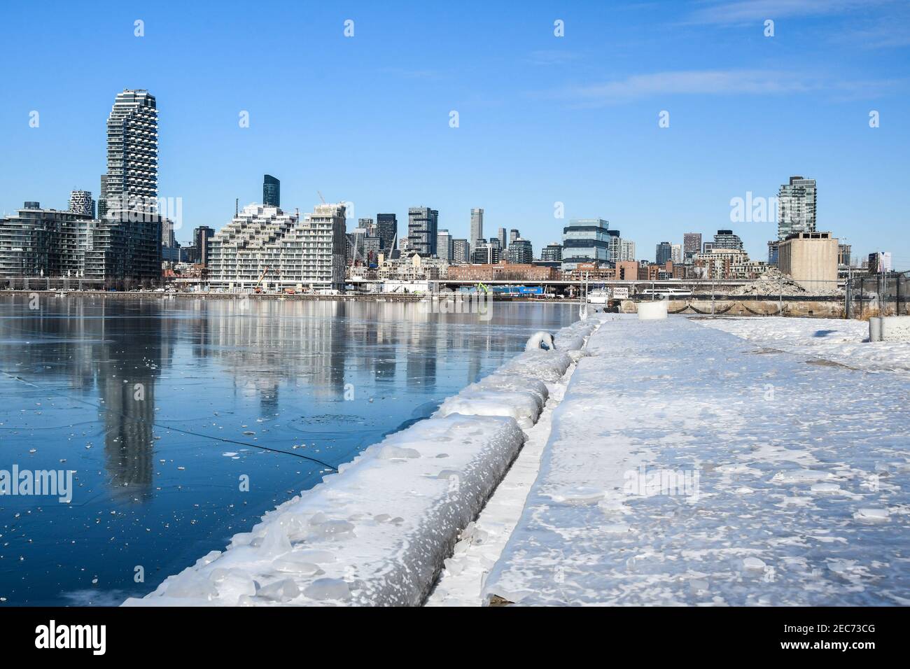 Toronto Skyline at Polson Pier in Winter Stock Photo - Alamy