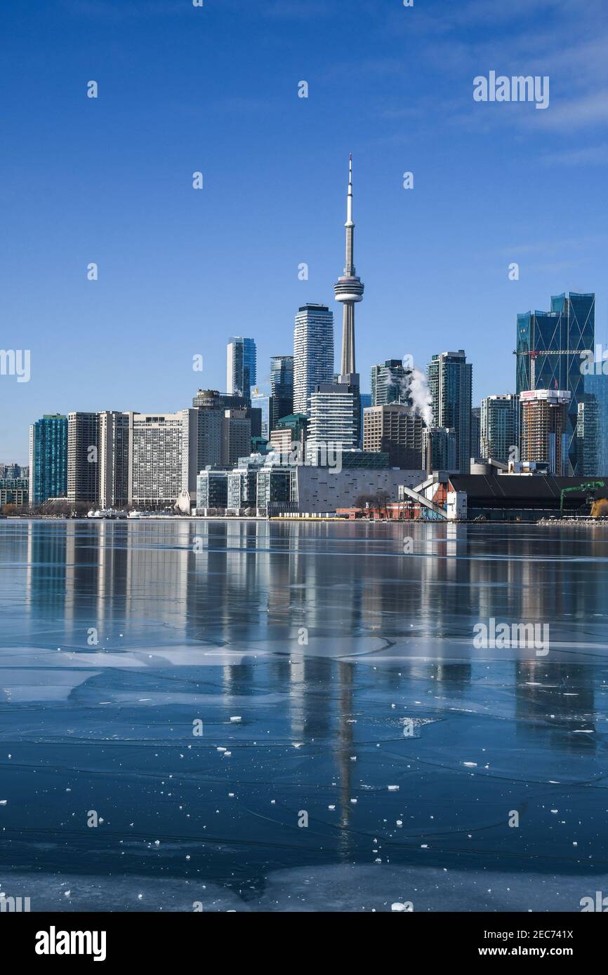 Toronto Skyline at Polson Pier in Winter Stock Photo - Alamy