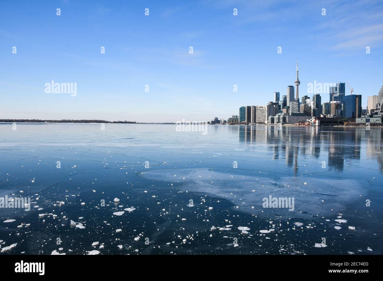 Polson pier hi-res stock photography and images - Alamy