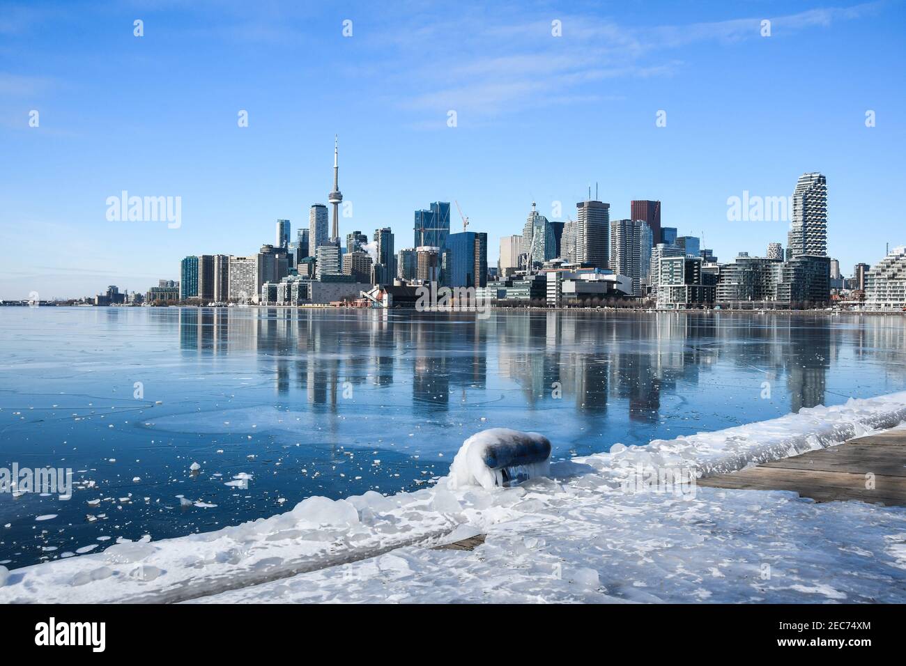 Toronto Skyline at Polson Pier in Winter Stock Photo - Alamy