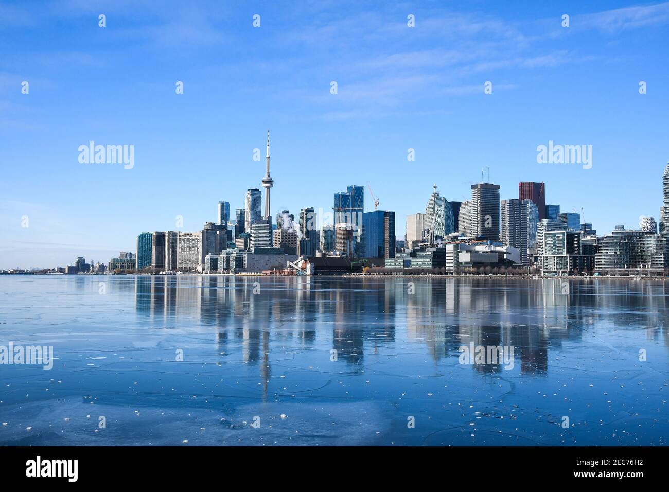 Toronto Skyline at Polson Pier in Winter Stock Photo - Alamy