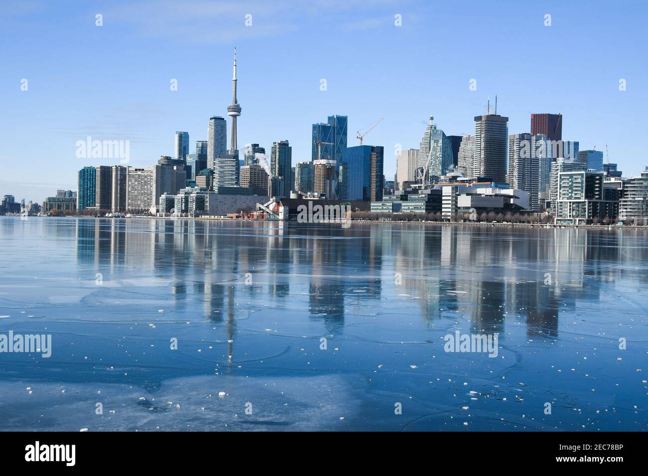Toronto Skyline at Polson Pier in Winter Stock Photo - Alamy
