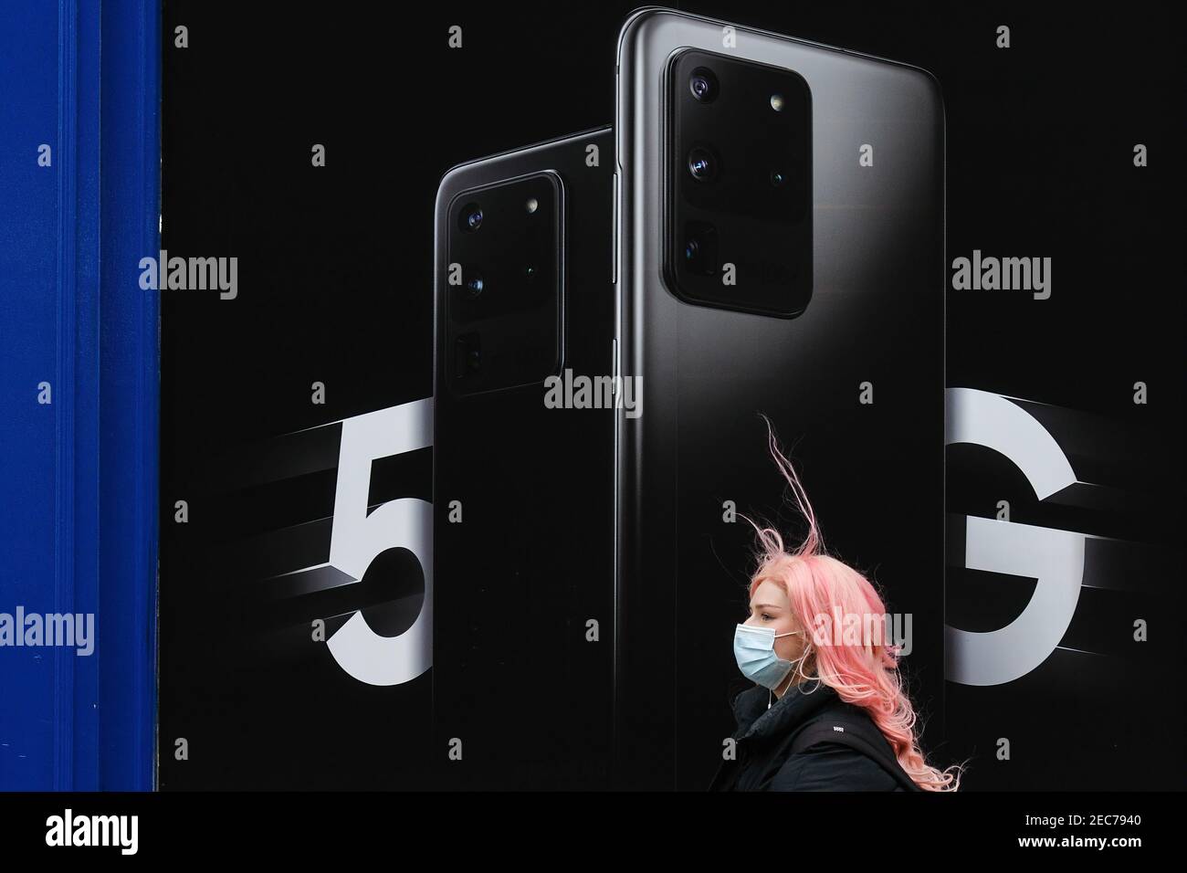 52 5g hi-res stock photography and images - Alamy