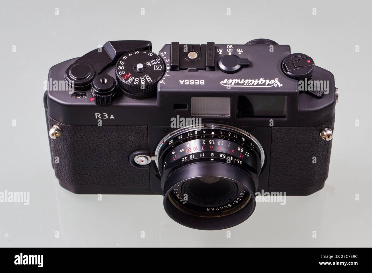 Voigtlander bessa r hi-res stock photography and images - Alamy