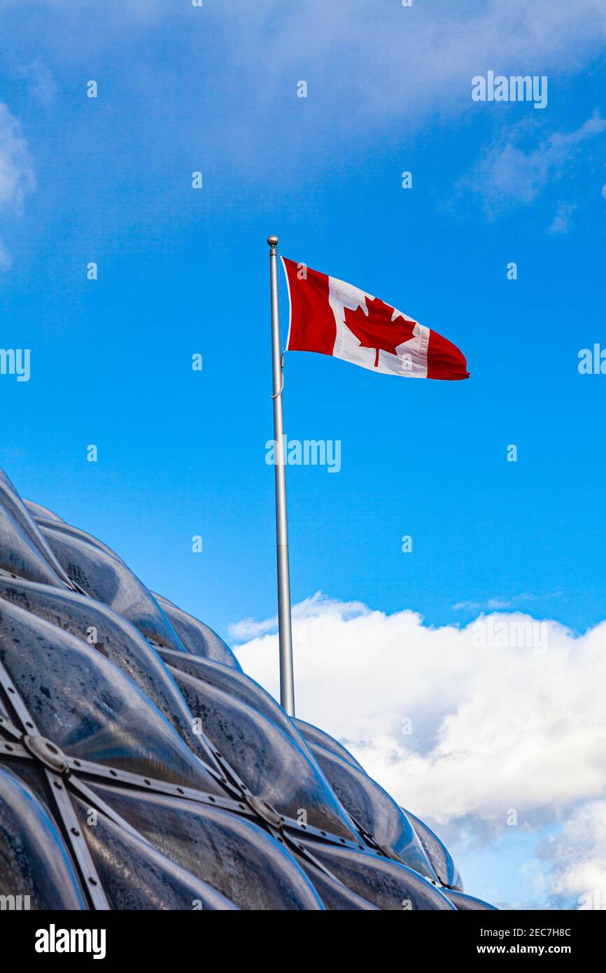 Flapping Canadian Flag High Resolution Stock Photography and Images - Alamy