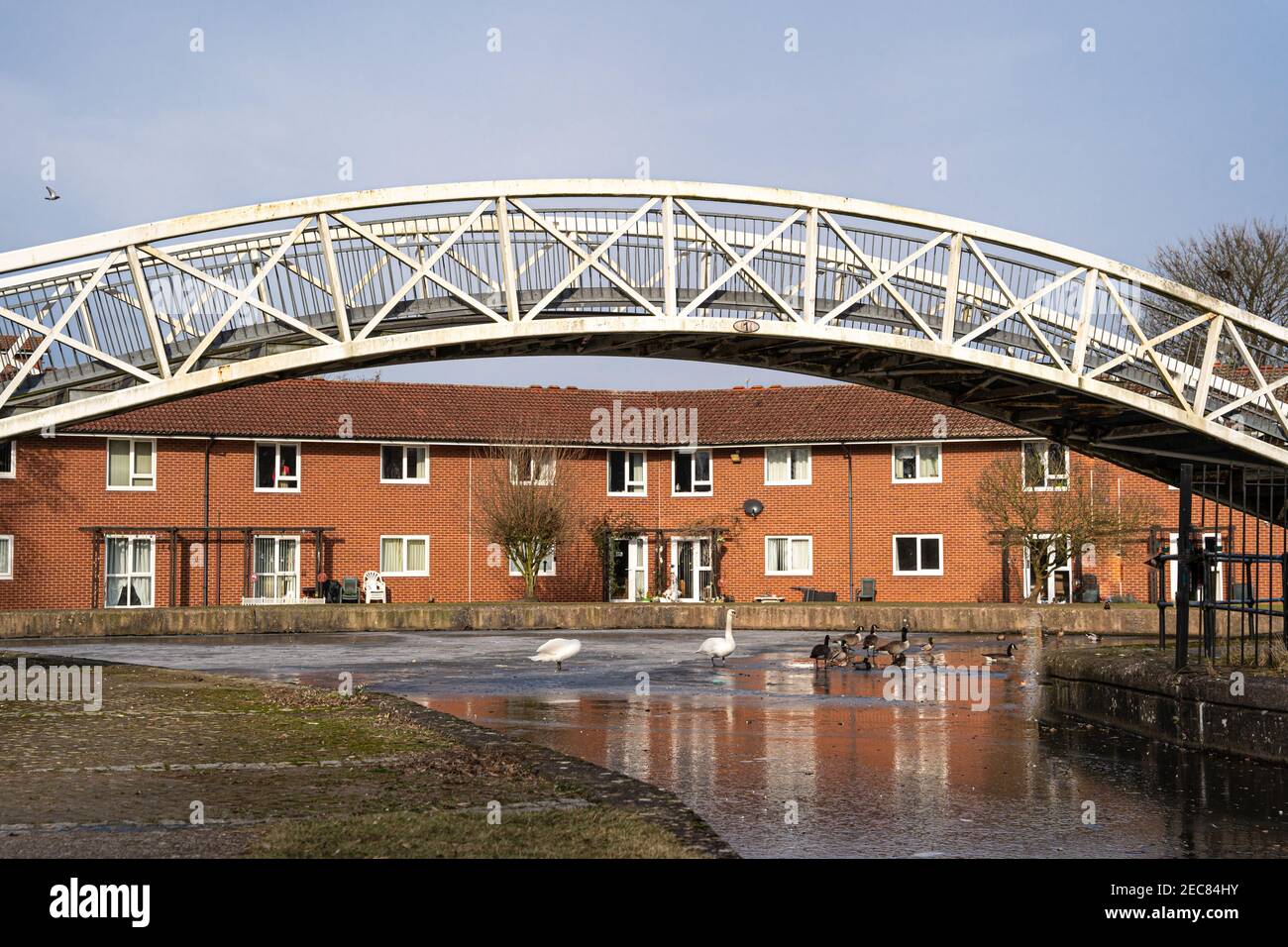 Steel footbridge hi-res stock photography and images - Alamy