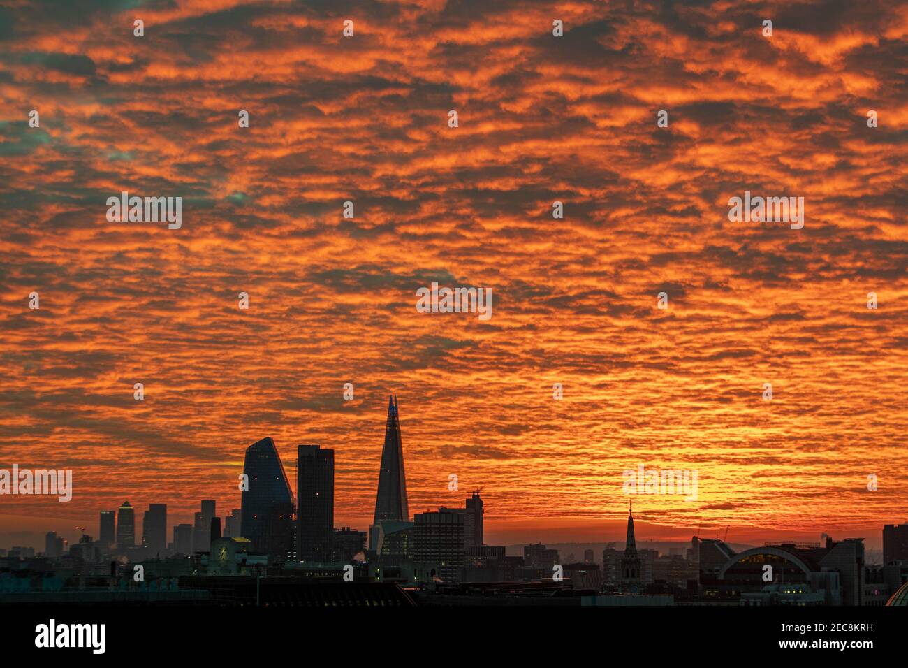 City of london skyline 2021 hi-res stock photography and images - Alamy