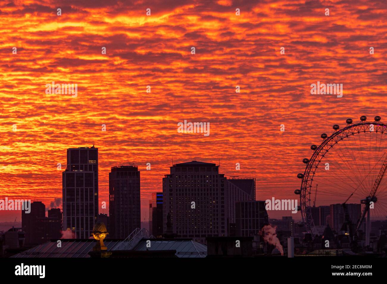 London eye 2021 hi-res stock photography and images - Alamy