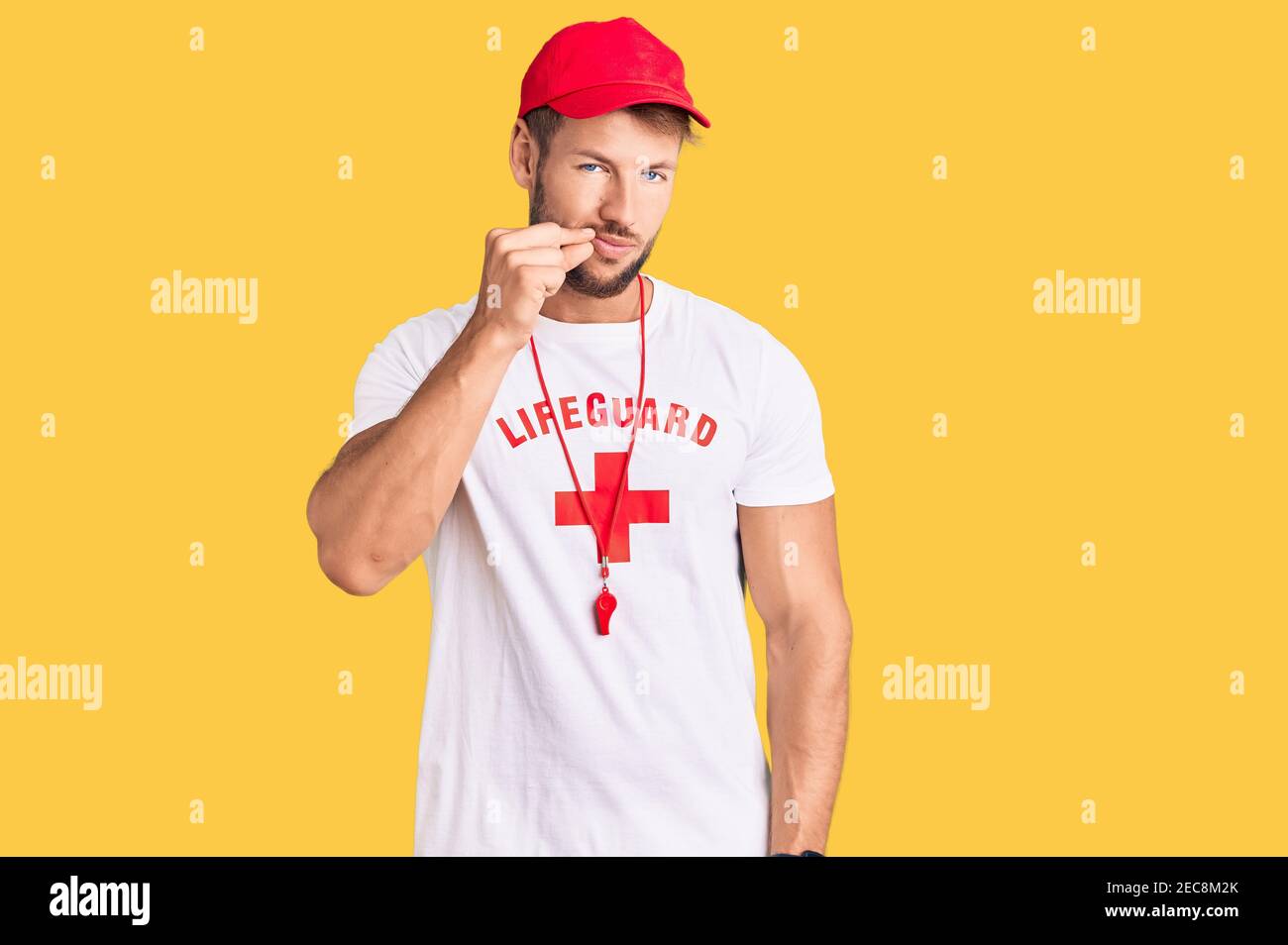 Lifeguard talking hi-res stock photography and images - Alamy