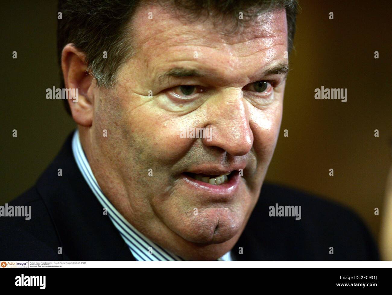 John toshack press conference vale resort hi-res stock photography and ...