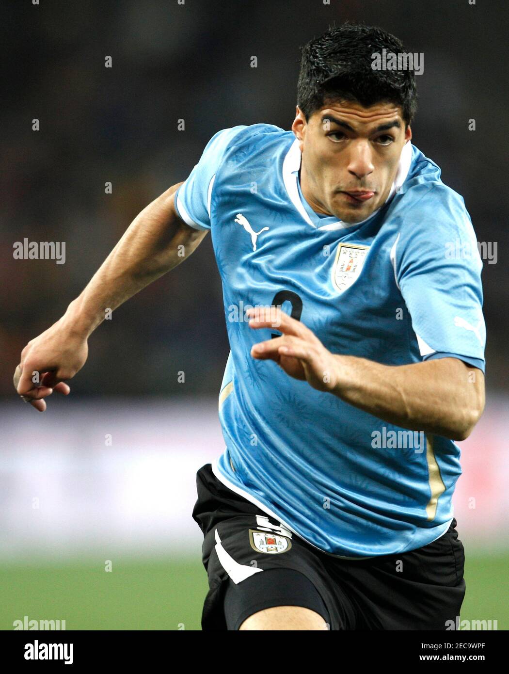 Luis suarez ghana 2010 hi-res stock photography and images - Alamy