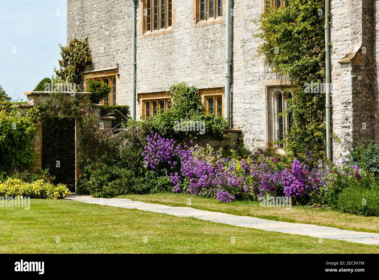 Lytes cary manor england hi-res stock photography and images - Alamy