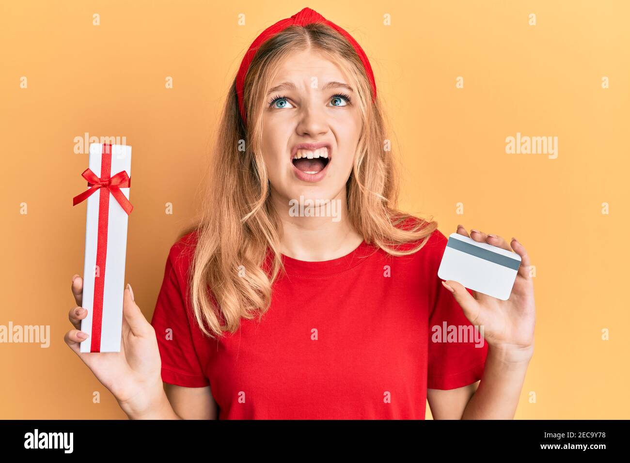 Teen upset credit card hi-res stock photography and images - Alamy