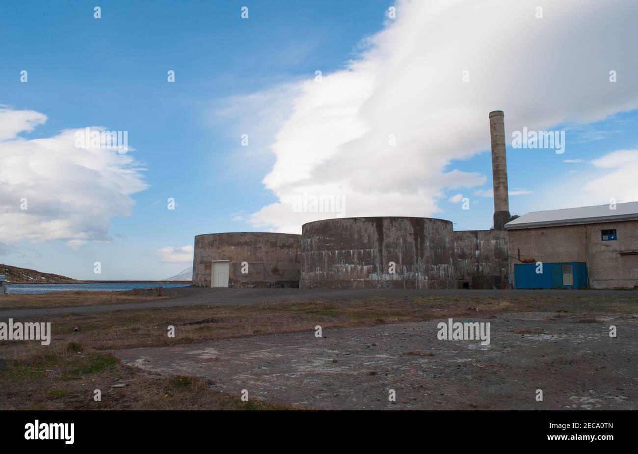 Tanks factory industrial old hi-res stock photography and images - Alamy