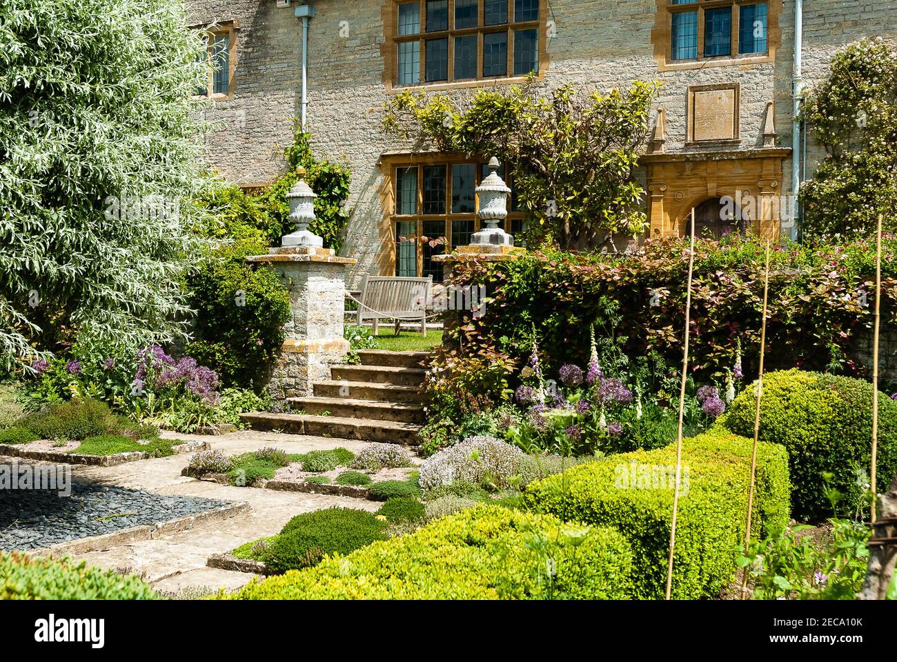 Lytes cary manor england hi-res stock photography and images - Alamy