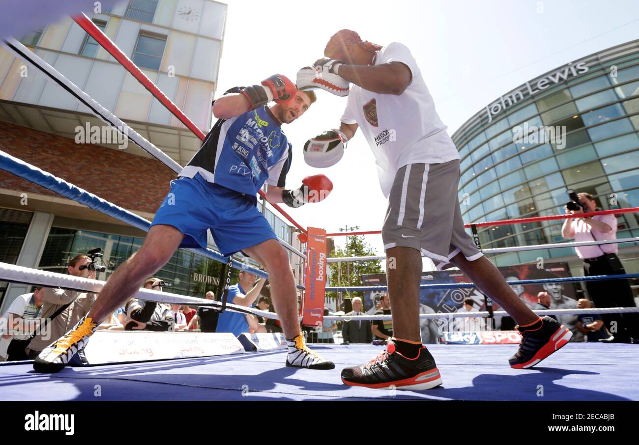 Trainer oliver harrison hi-res stock photography and images - Alamy