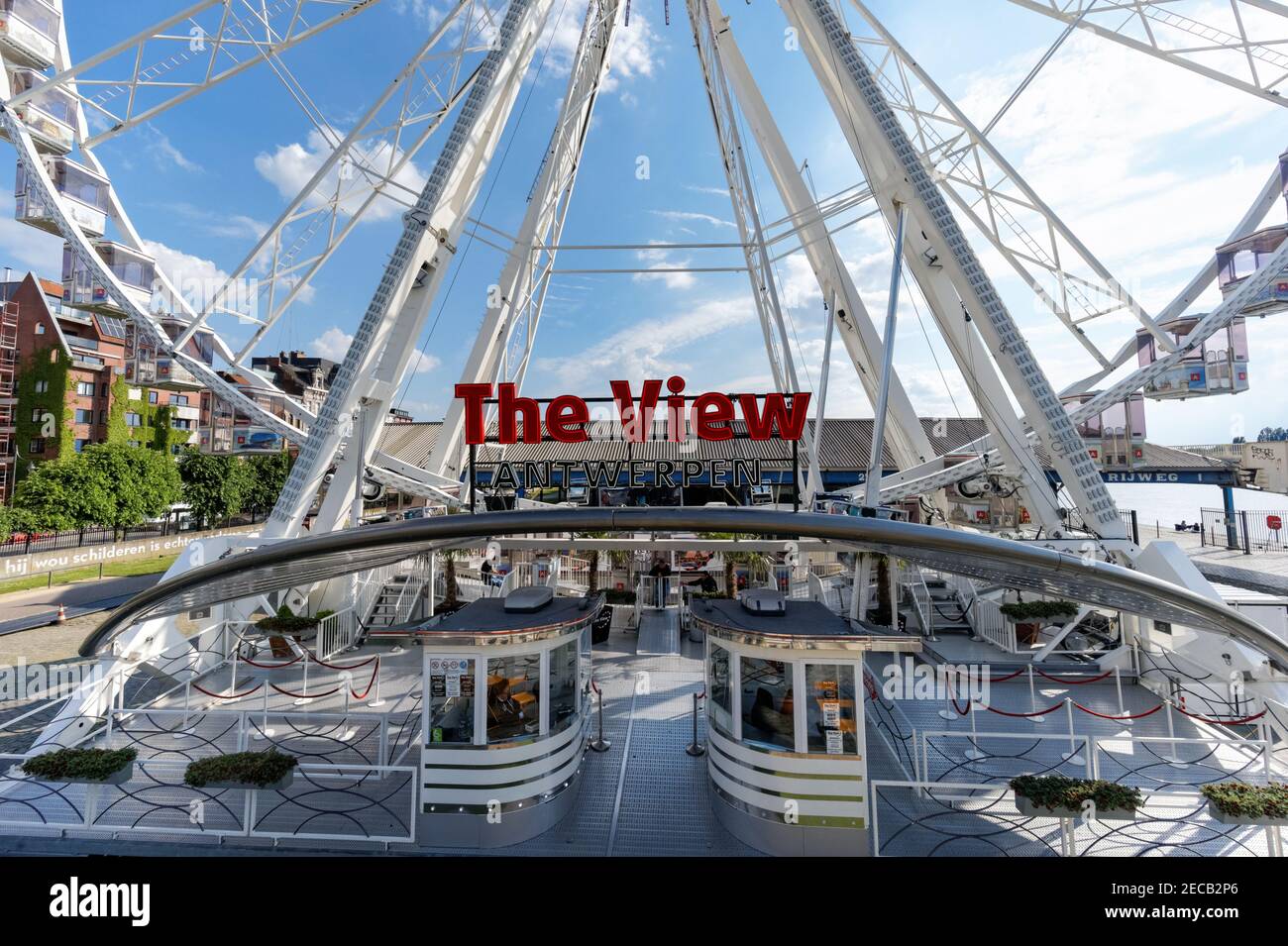 The View Antwerpen ferris wheel on the Steenplein, Stone Square in ...